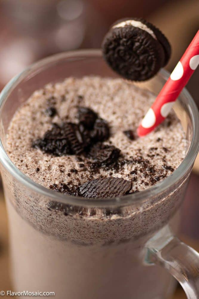 Cookies and Cream (Oreo) Milkshake - Flavor Mosaic