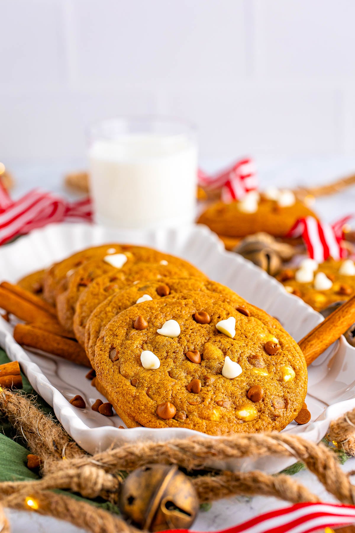 White Chocolate Gingerbread Cookies - Flavor Mosaic
